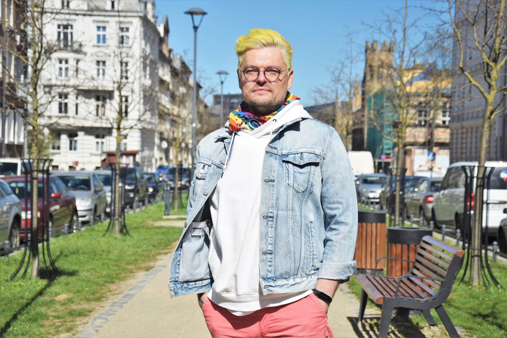 Dariusz: A Rebellious Defender of Rights – Defend the defenders